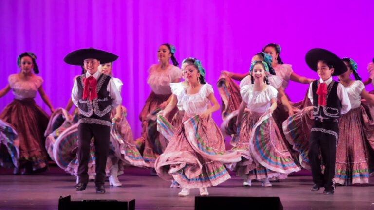 La raspa; uno de los bailes clásicos del folclore mexicano